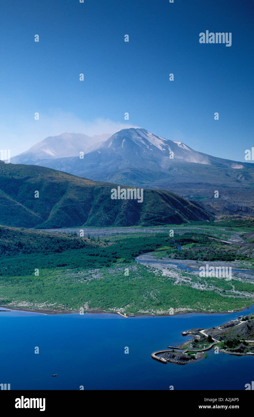 Mount st helens coldwater lake hi-res stock photography and images - Alamy