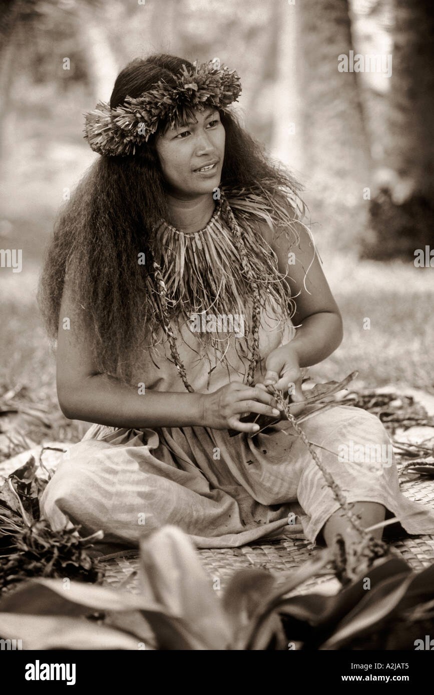 Native hawaiian women High Resolution Stock Photography and Images - Alamy