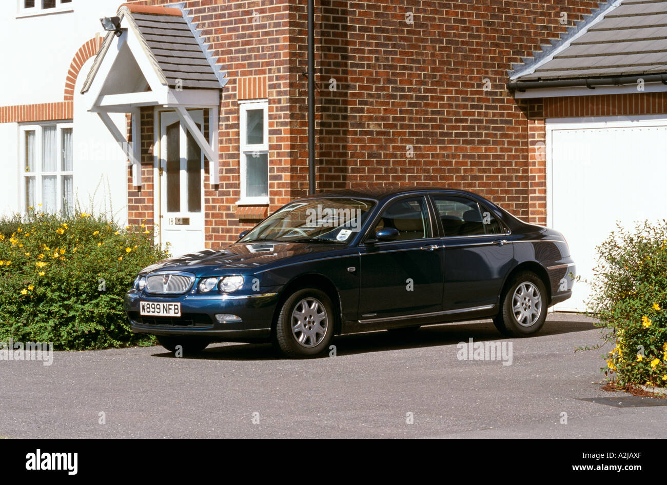 2000 model hi-res stock photography and images - Alamy