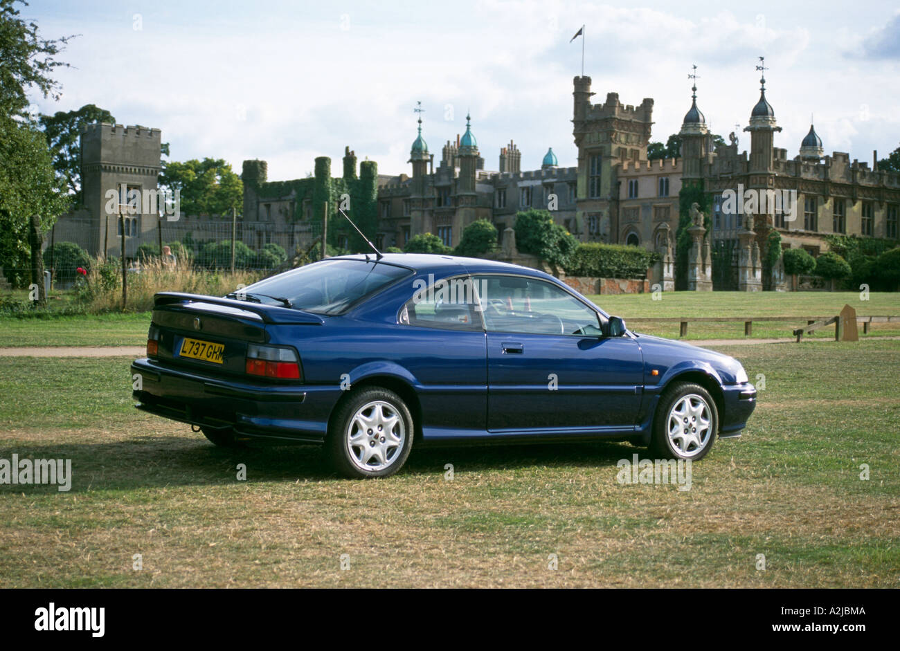220 motor vehicles hi-res stock photography and images - Alamy