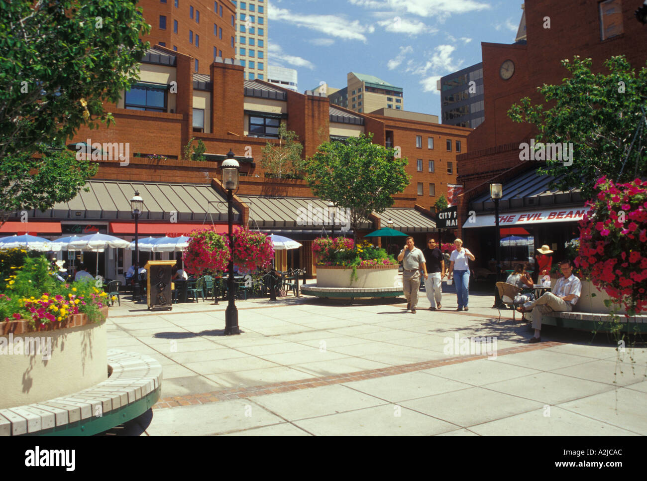 Writer square denver hi-res stock photography and images - Alamy