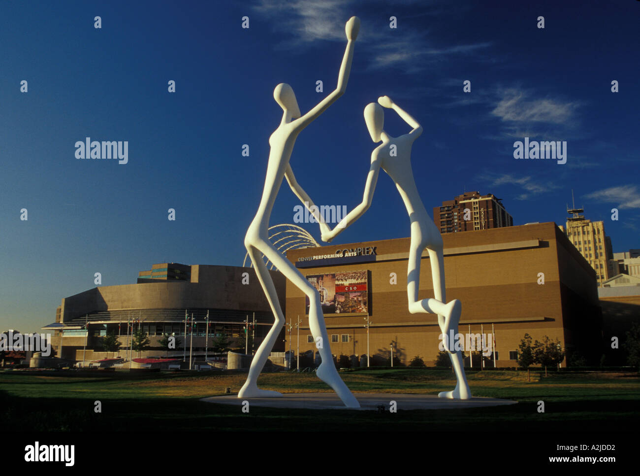 The dancers sculpture denver hi-res stock photography and images - Alamy