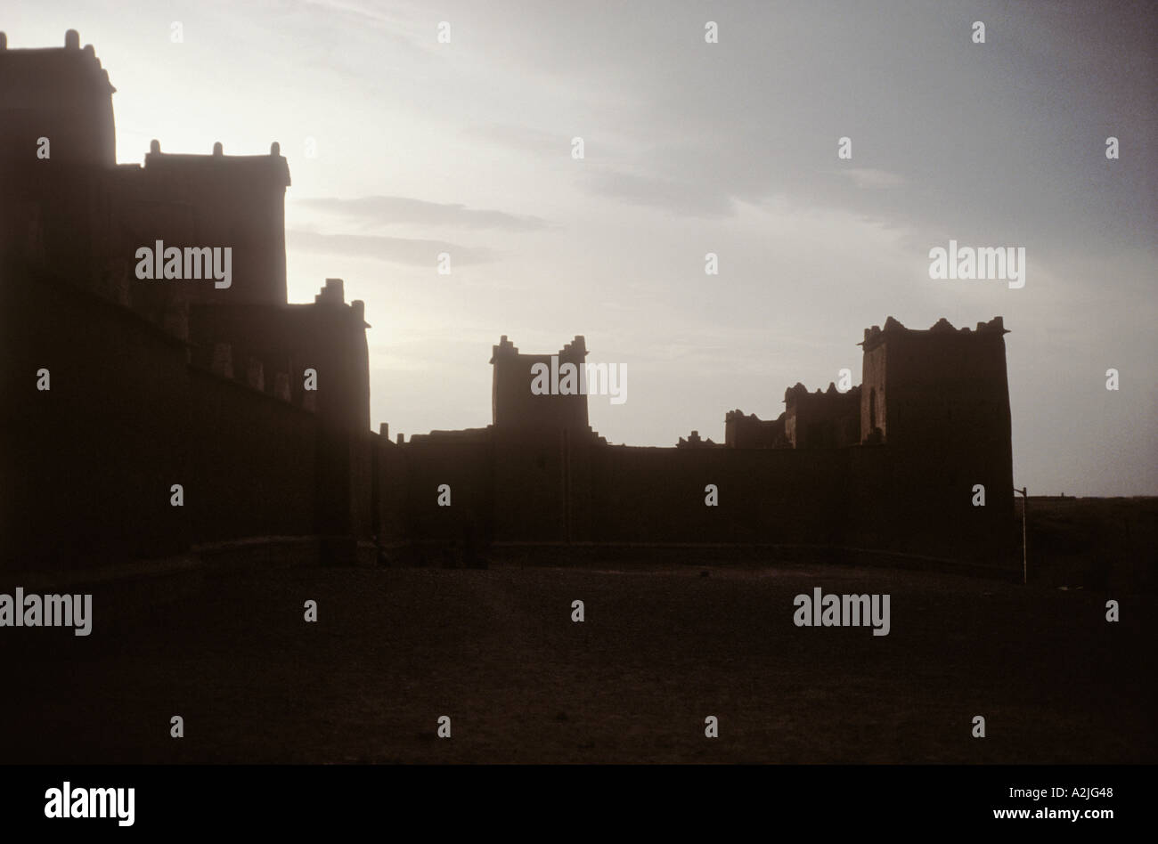 Moroccan brickwork hi-res stock photography and images - Alamy