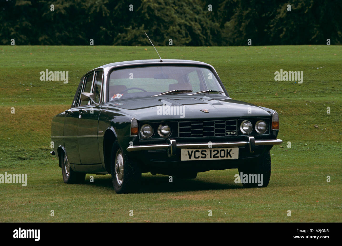 Classic cars british rover seventies hi-res stock photography and ...