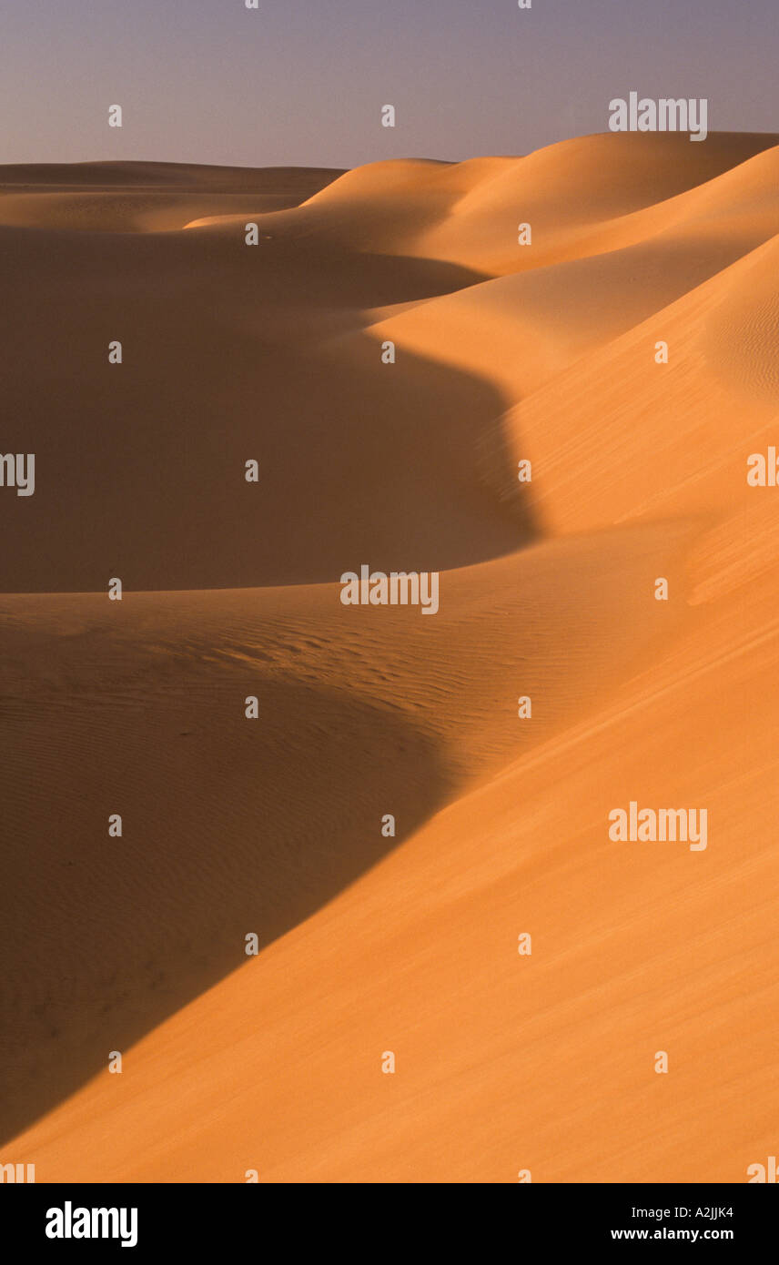 Ubari sand dunes hi-res stock photography and images - Alamy