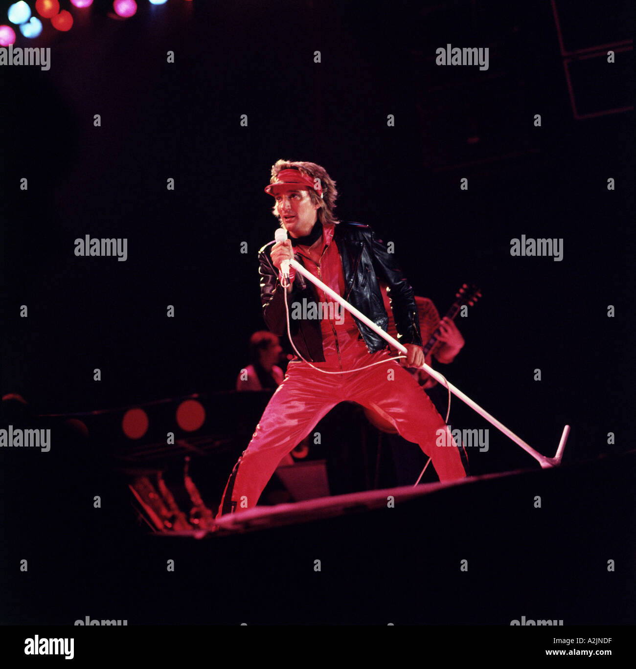 ROD STEWART on stage about 1985 Stock Photo - Alamy