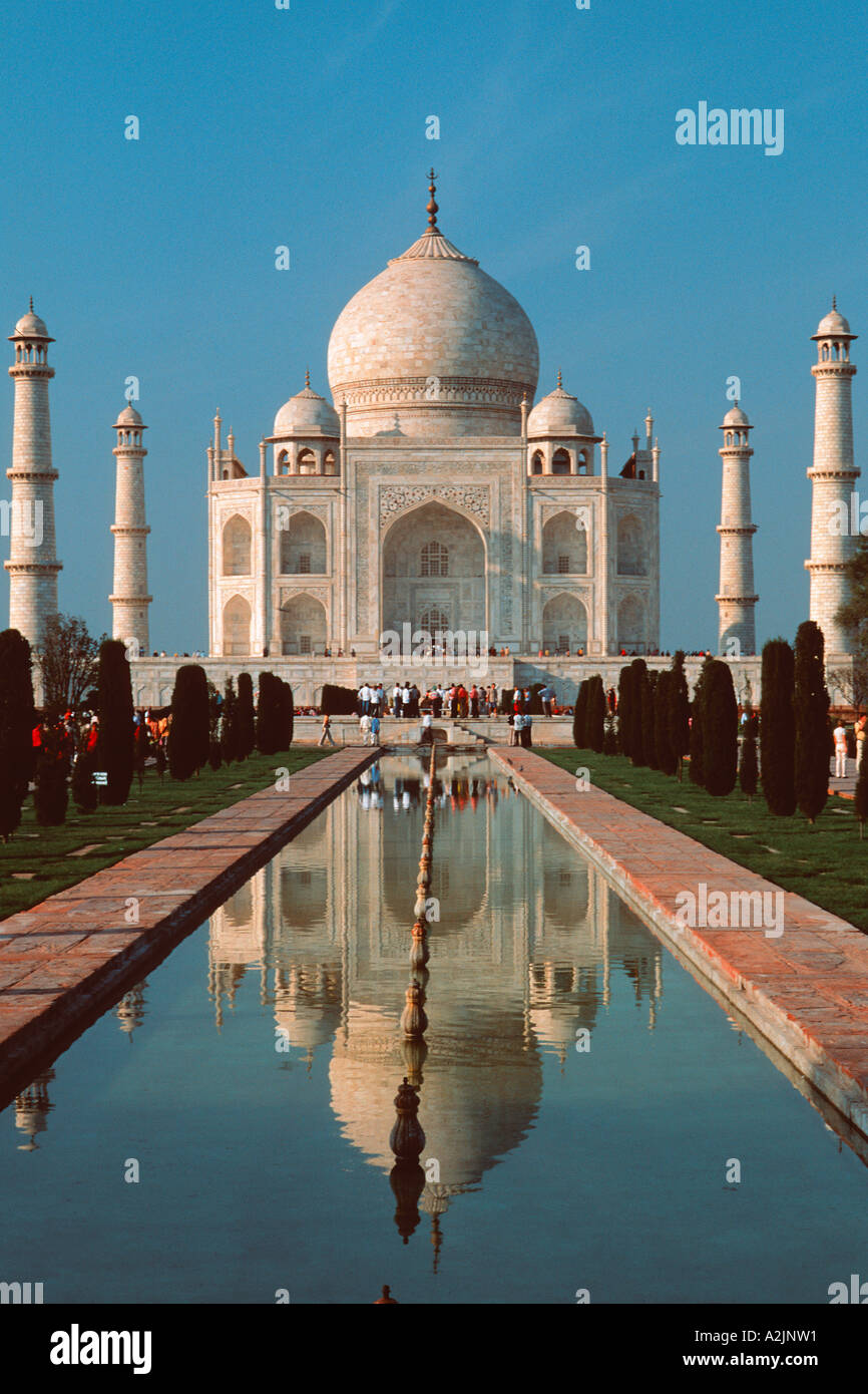 Shah Jahan And Mumtaz Mahal With Taj Mahal