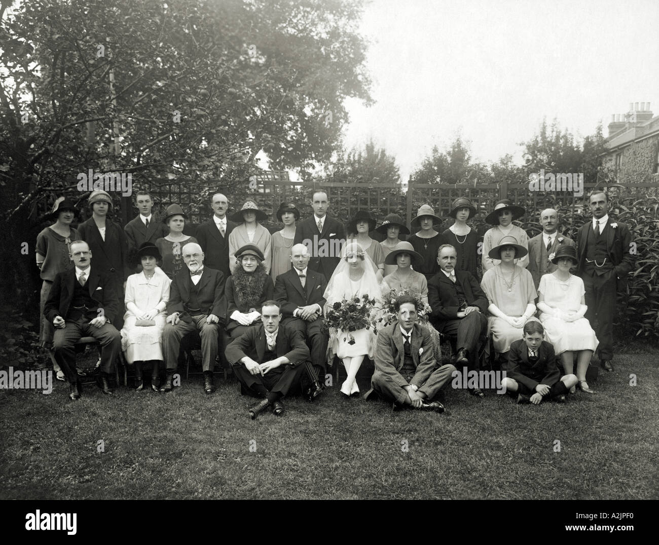 1920s family england hi-res stock photography and images - Alamy