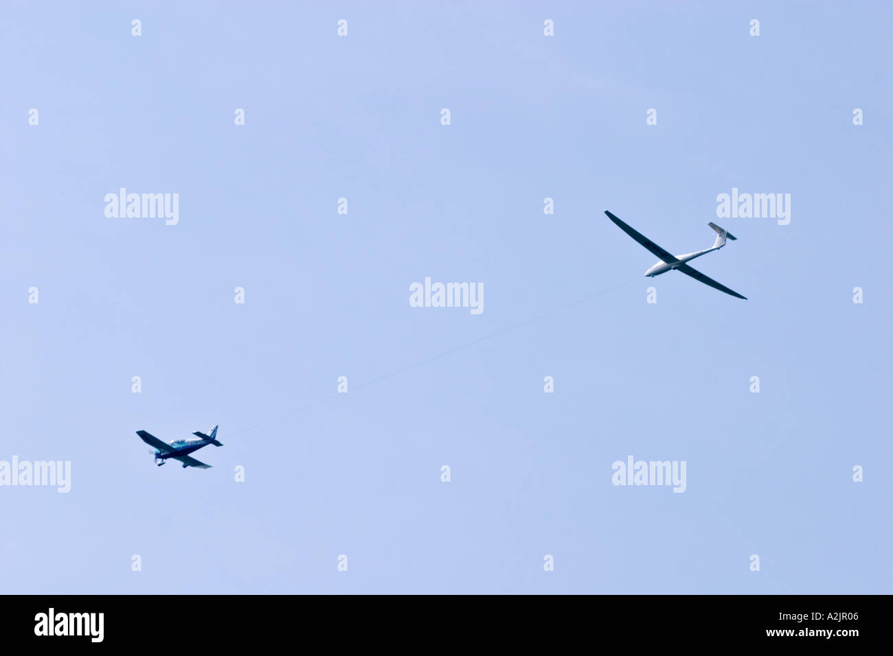 Tow plane hi-res stock photography and images - Alamy