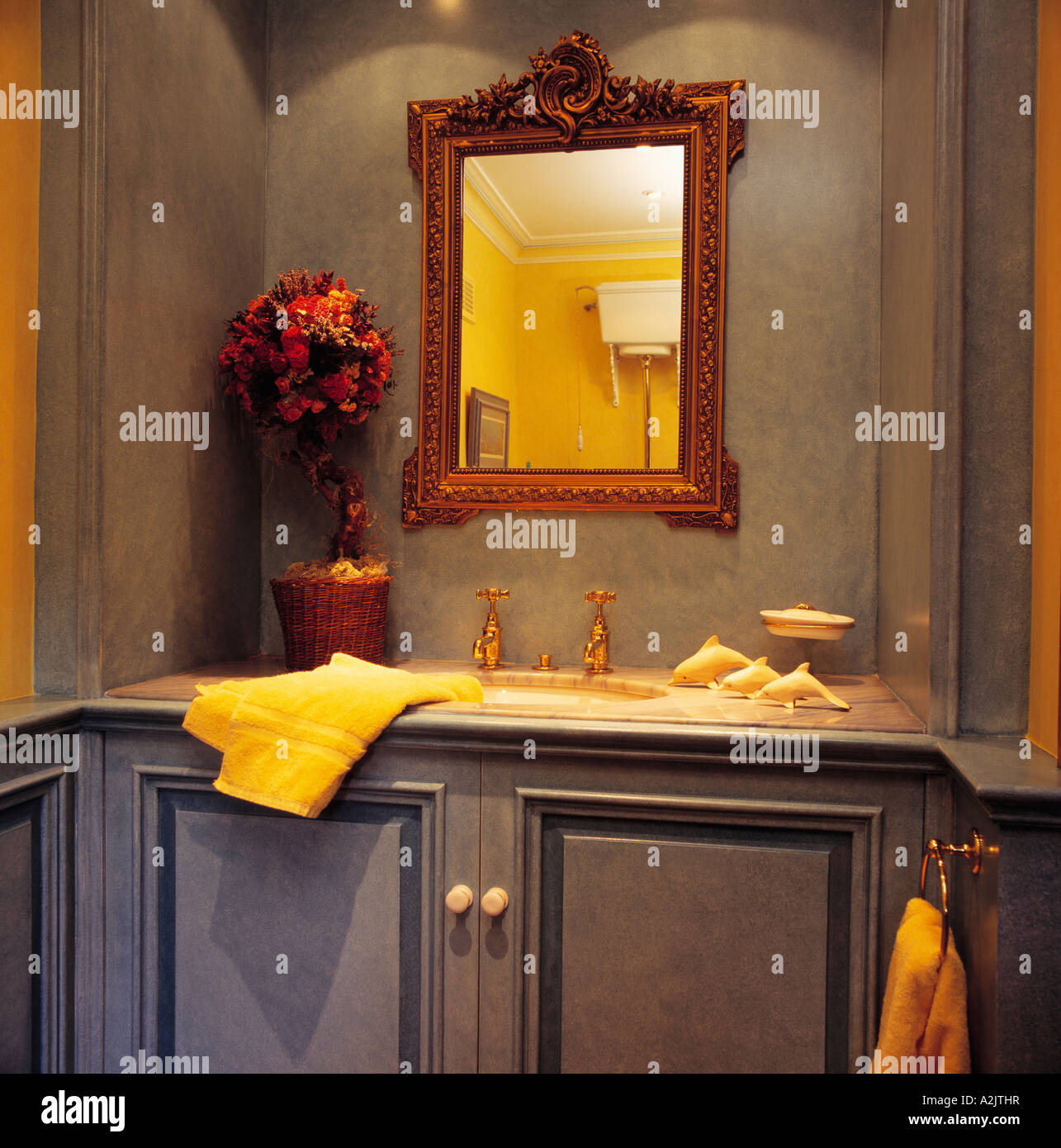 Traditional Bathroom Mirror Basin High Resolution Stock Photography and ...