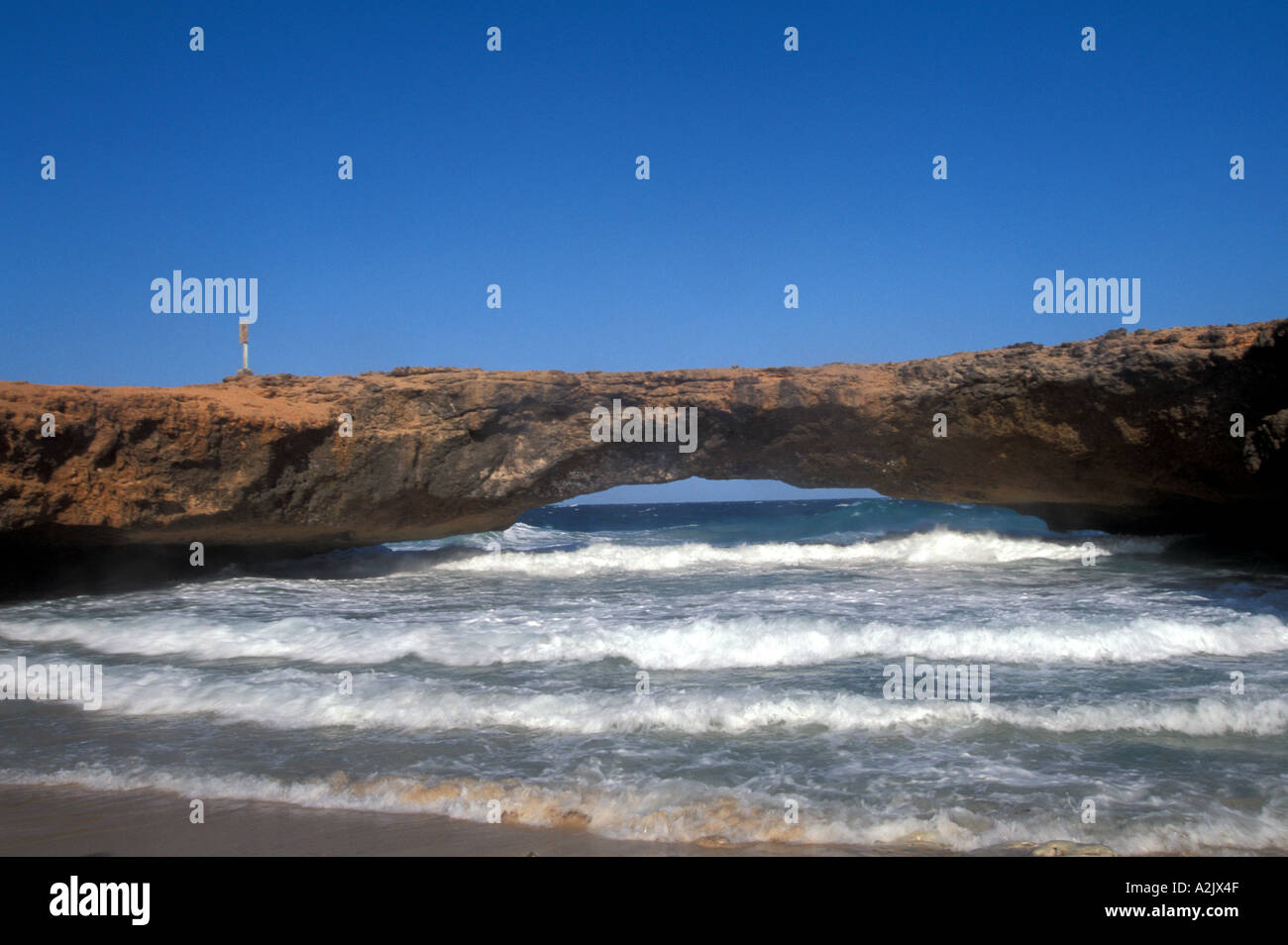 Aruba natural bridge hi-res stock photography and images - Alamy