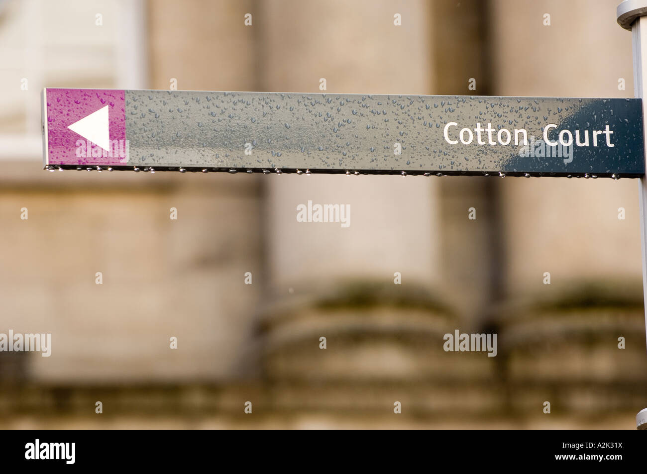 Court signage hi-res stock photography and images - Alamy