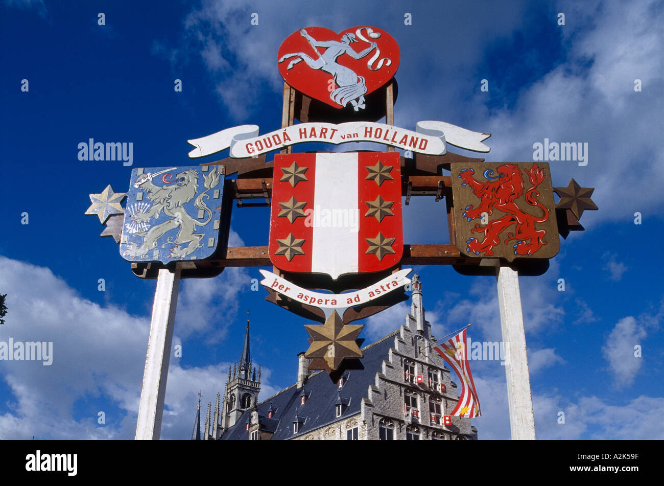 Crests at town hall hi-res stock photography and images - Alamy