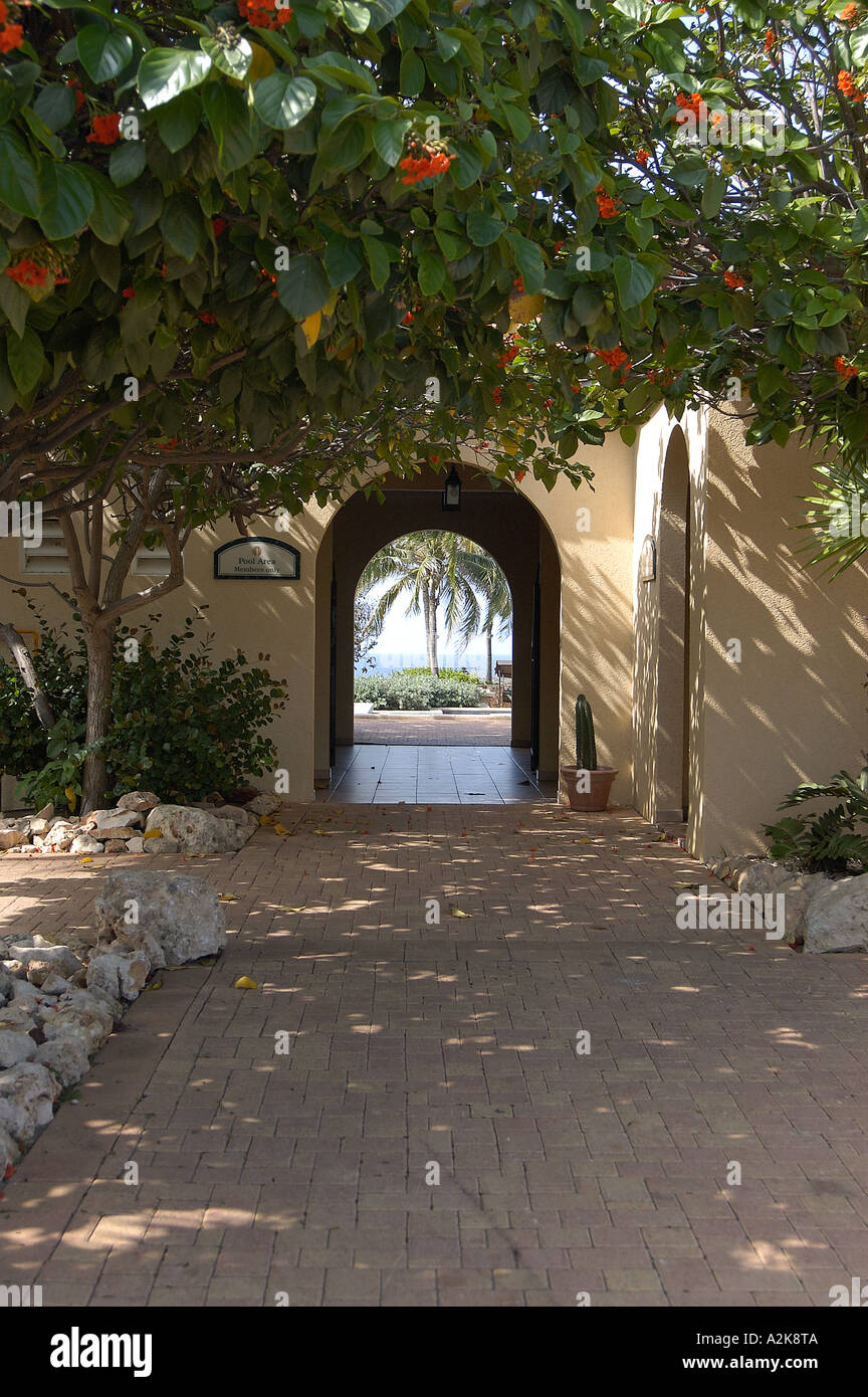 Aruba, archway to pool area at Tierra del Sol Golf Club and Spa Stock ...