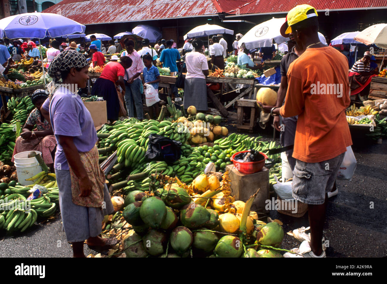 St georges grenada market hi-res stock photography and images - Alamy