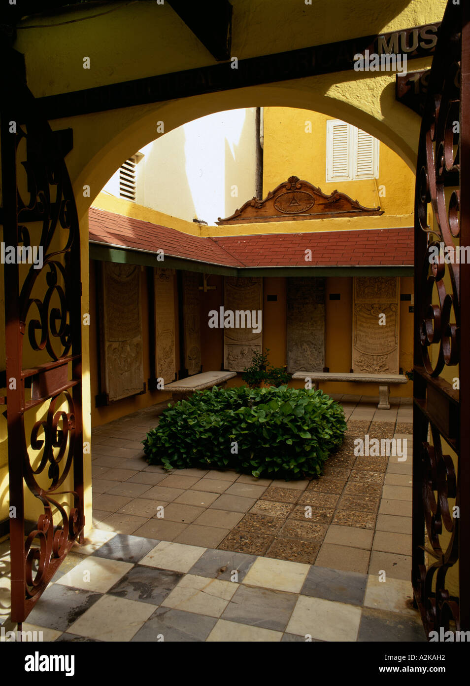 Curacao, Dutch West Indies, Punda, Mikve Israel - Emanuel Synagogue ...