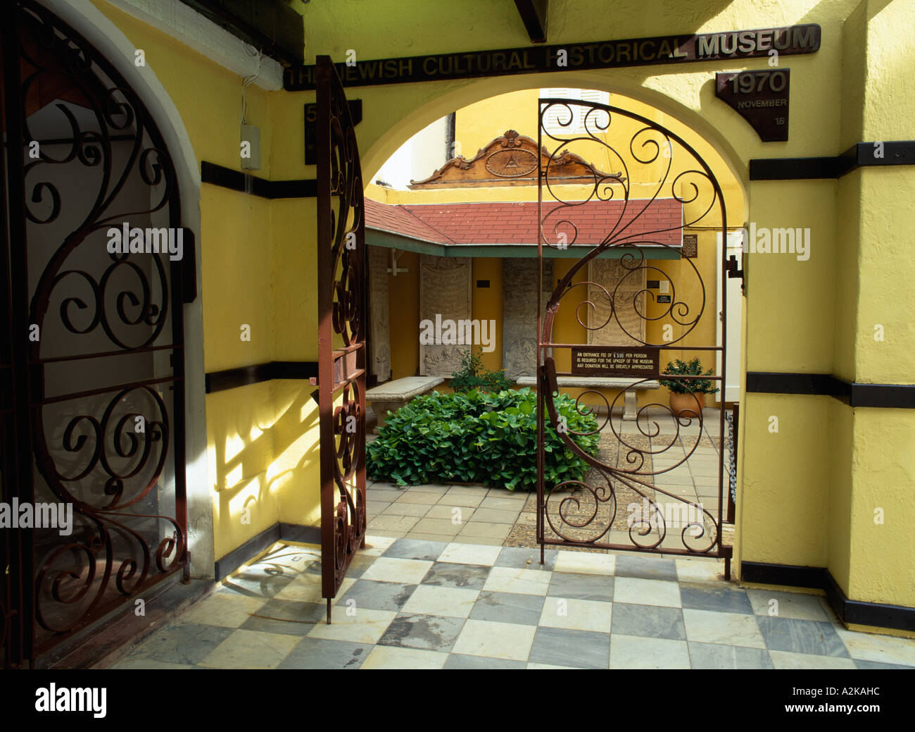 Curacao, Dutch West Indies, Punda, Mikve Israel - Emanuel Synagogue ...