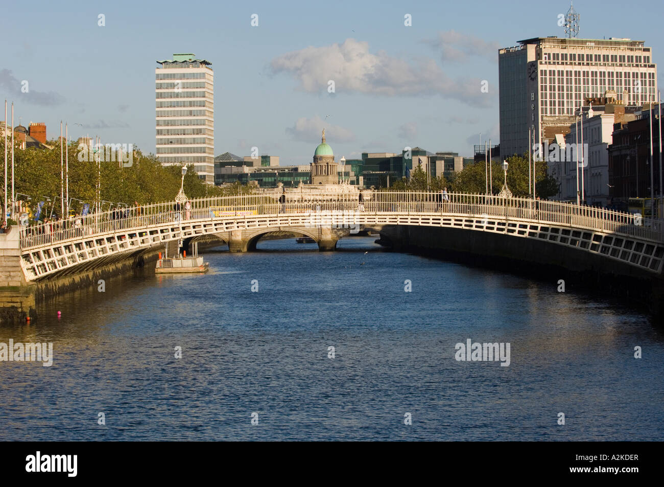 Ha penny bridge hi-res stock photography and images - Alamy