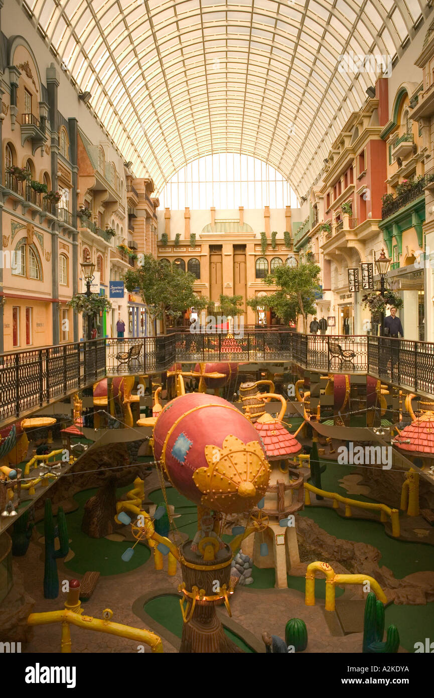 Canada, Alberta, Edmonton: West Edmonton Mall (World's Largest), Europa ...