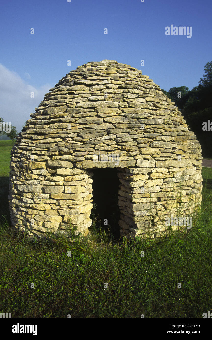 Dry Stone Farmers Hut France Stock Photo - Alamy