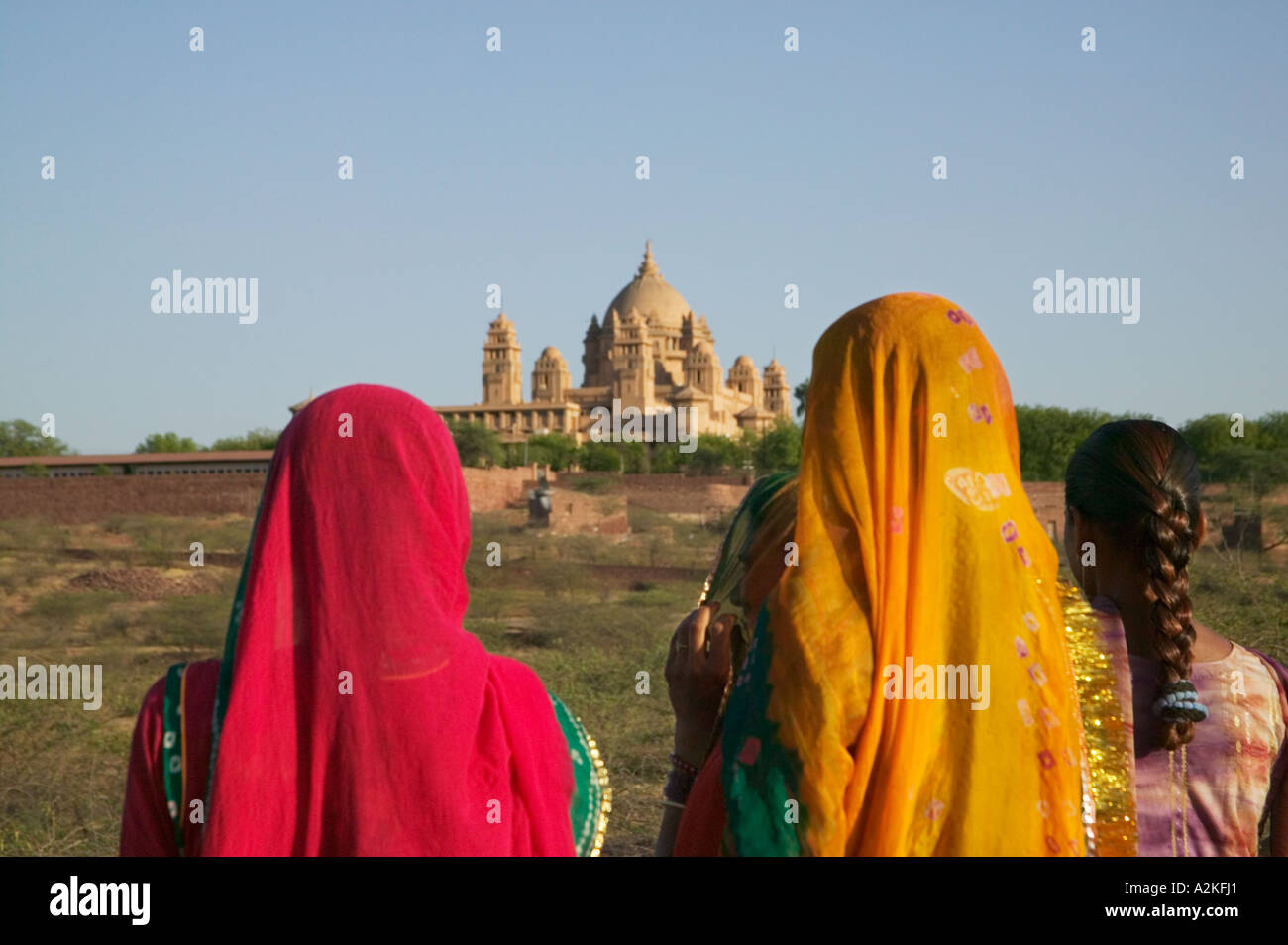 India rajasthan jodhpur girls hi-res stock photography and images - Alamy
