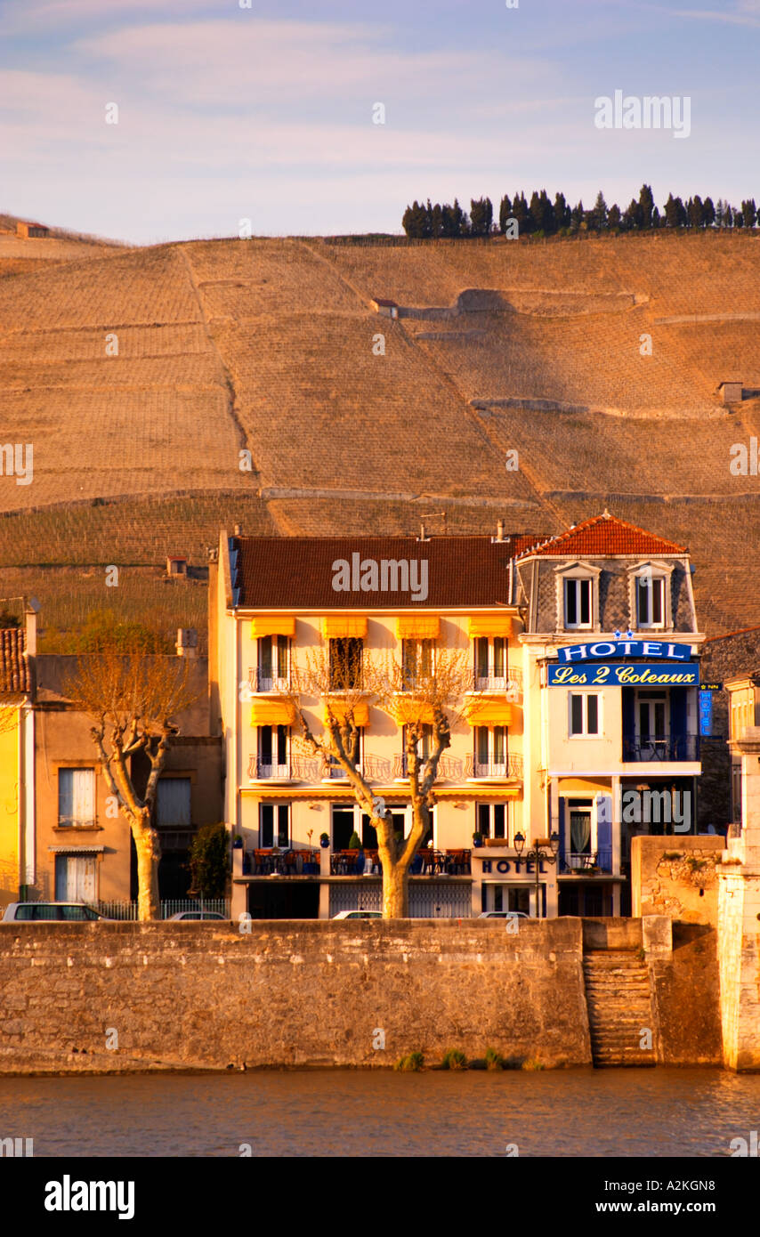 Sloping sides hi-res stock photography and images - Alamy