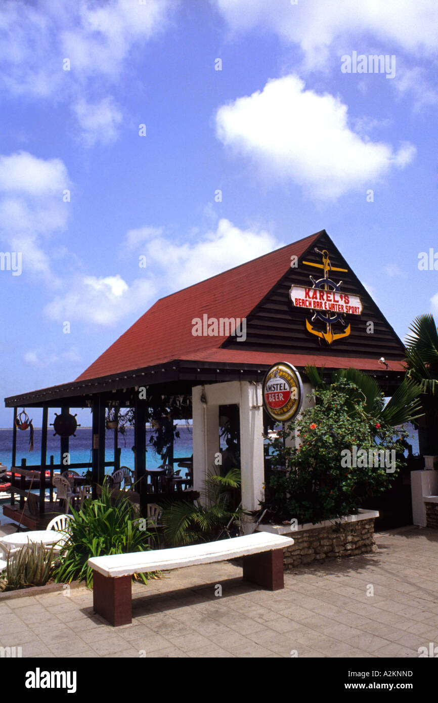 Back bar hi-res stock photography and images - Alamy