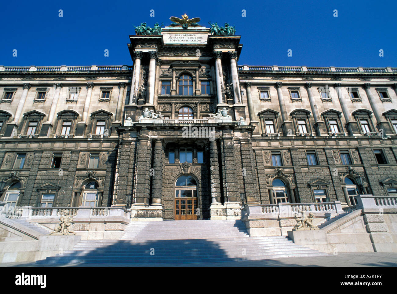 Adolf hitler balcony hofburg vienna hi-res stock photography and images ...