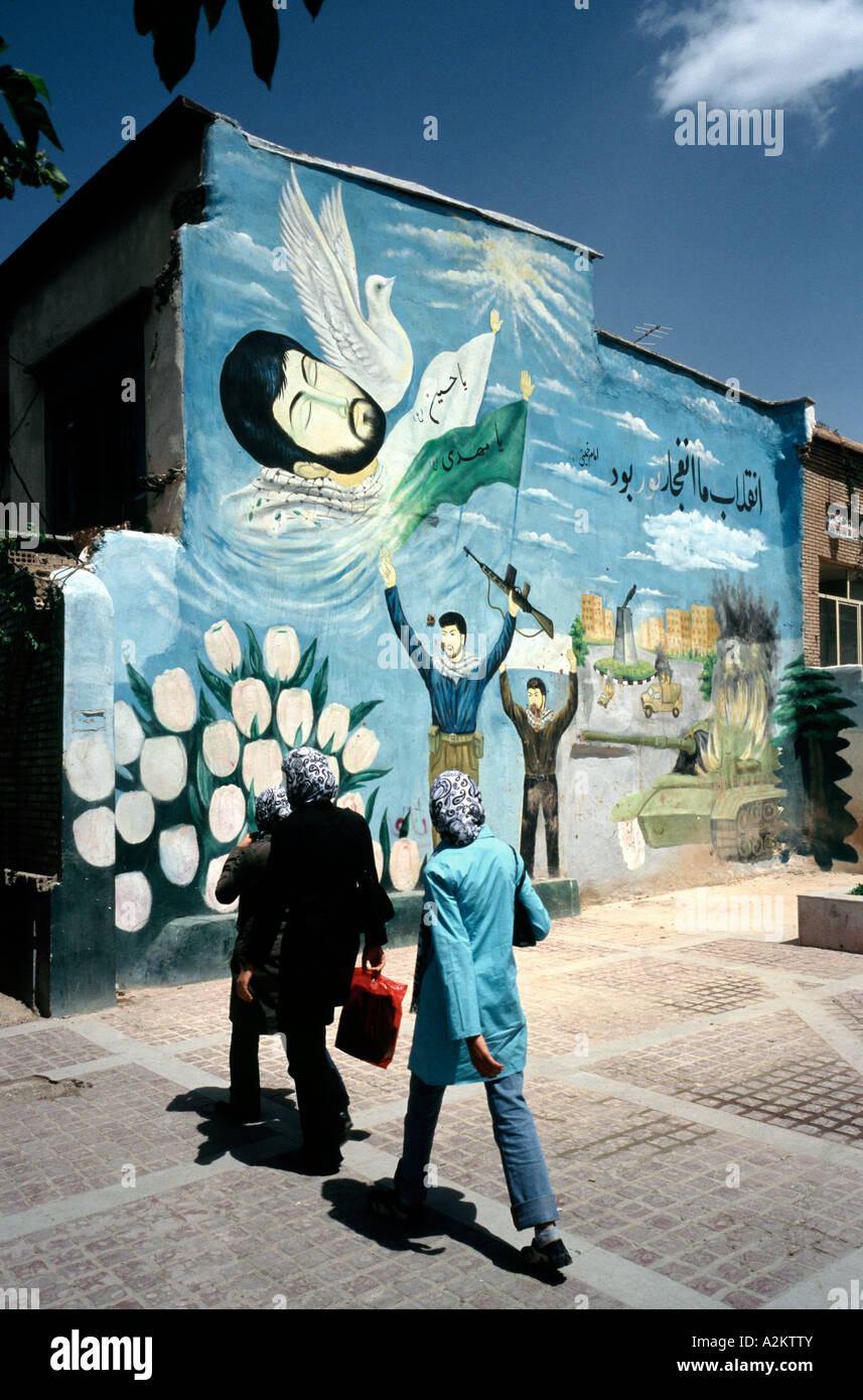 April 27, 2006 - Mural commemorating one of the martyrs of the Iran ...