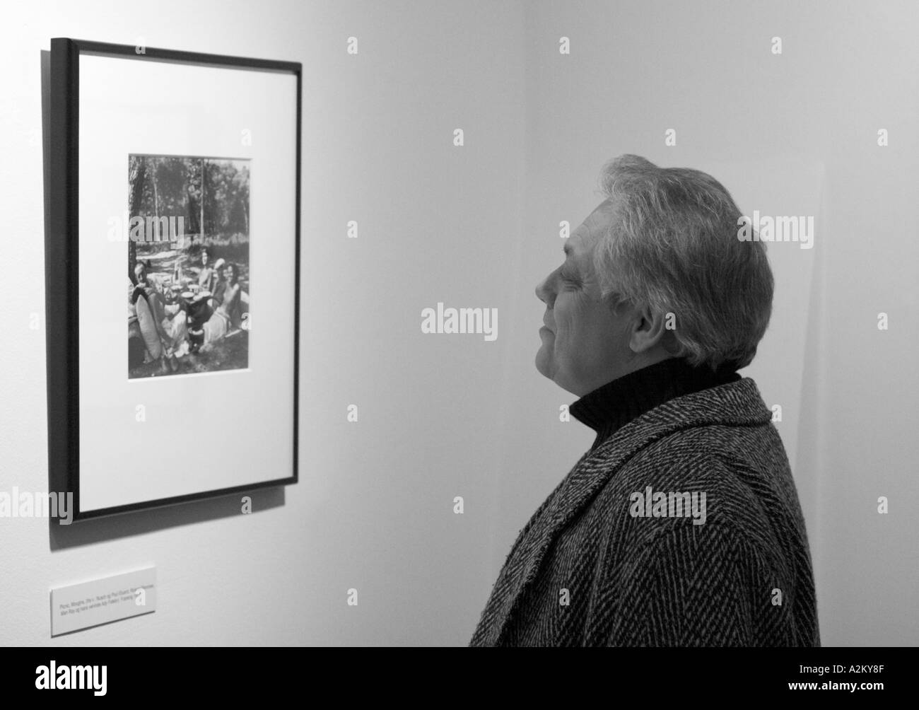 Exhibition photo man Black and White Stock Photos & Images - Alamy