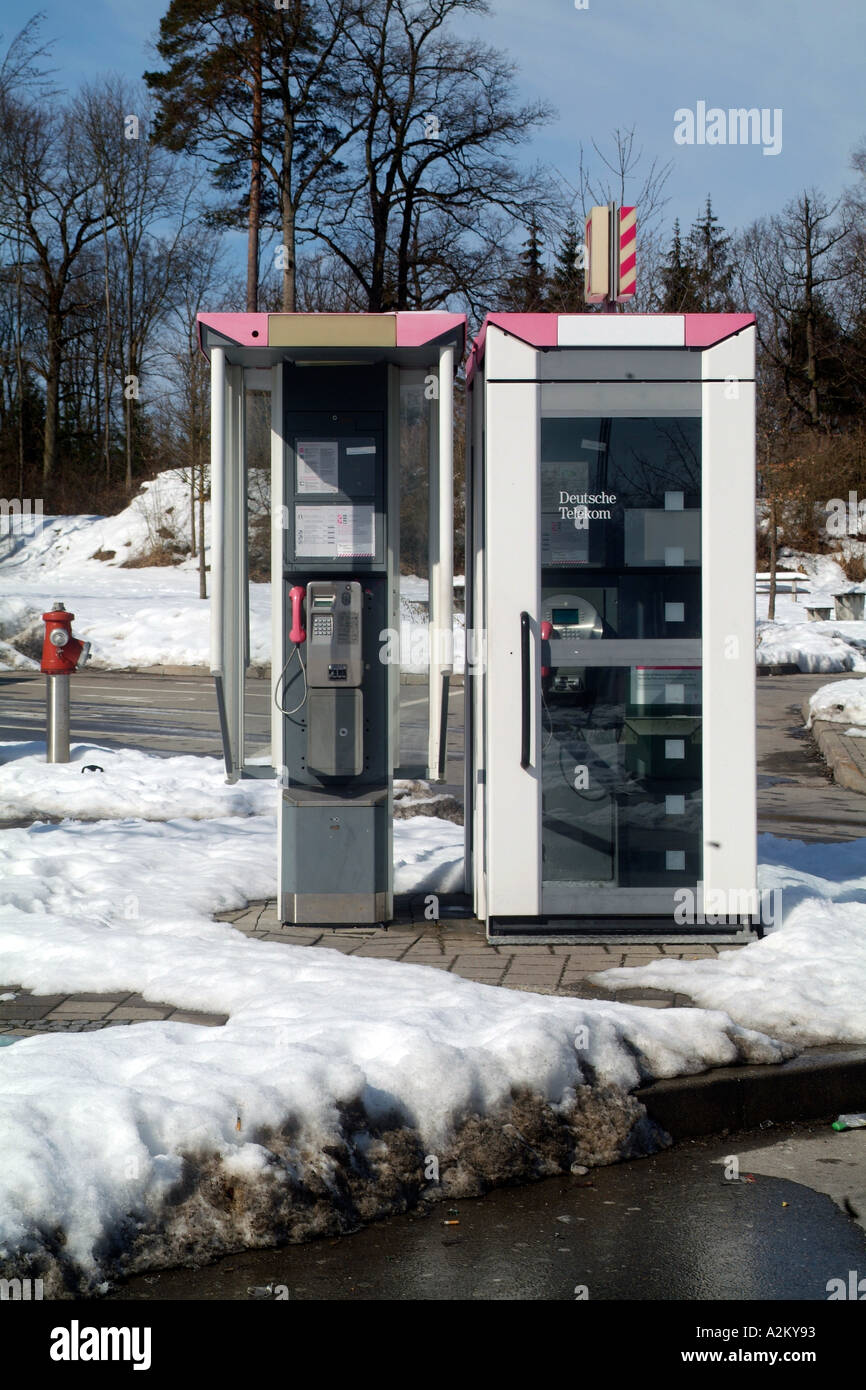 German telekom telephone booth in hi-res stock photography and images ...