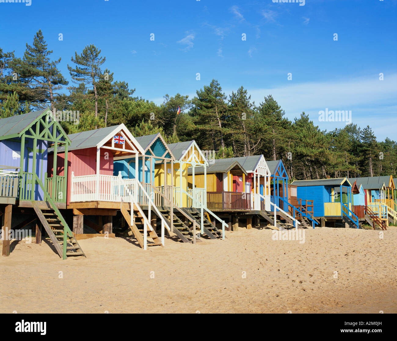 GB NORFOLK WELLS NEXT THE SEA BEACH HUTS Stock Photo - Alamy
