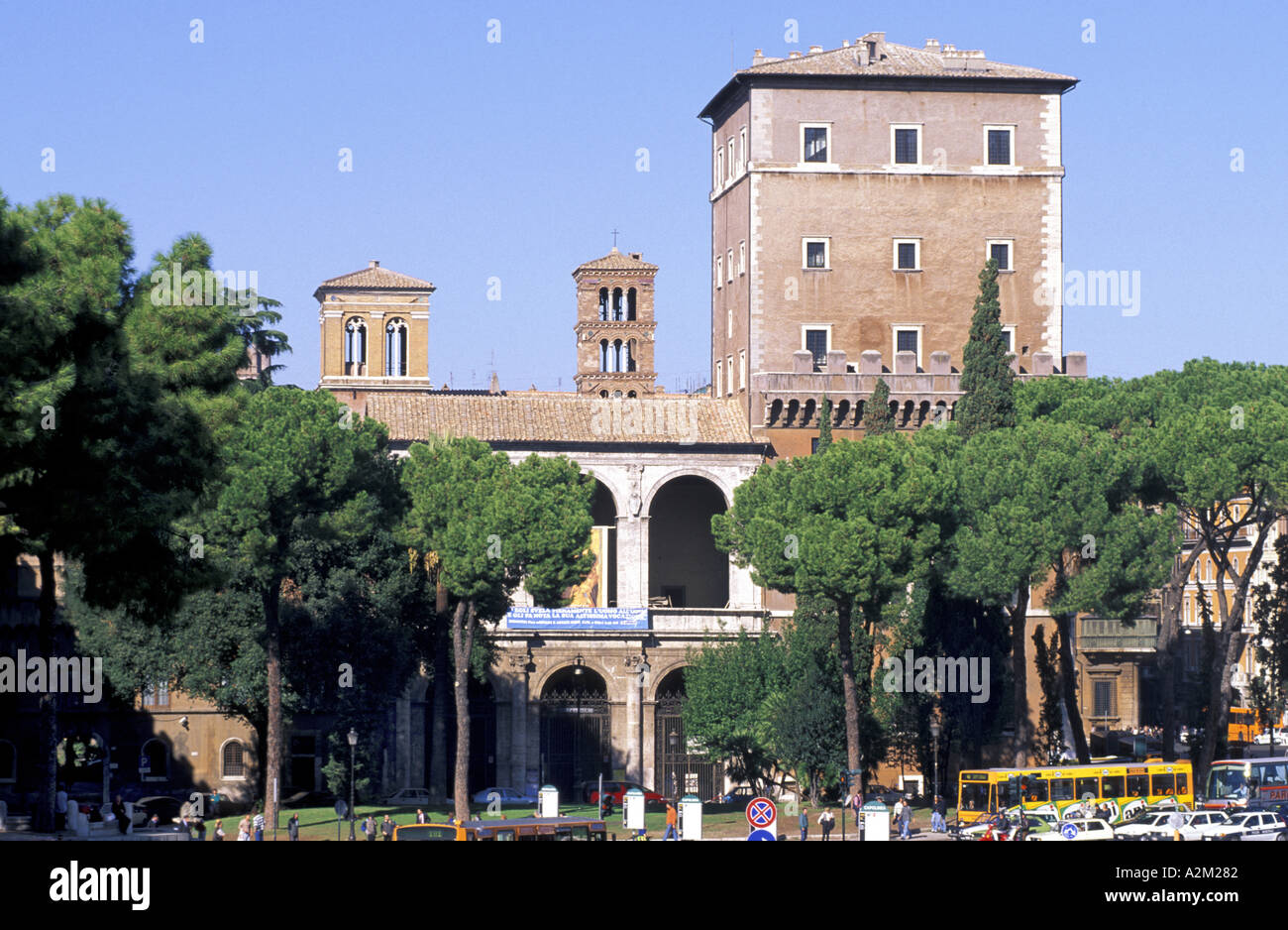Palazzo venezia rome hi-res stock photography and images - Alamy