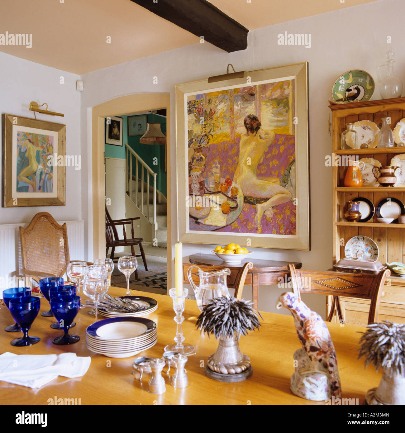 Farmhouse kitchen painting hi-res stock photography and images - Alamy