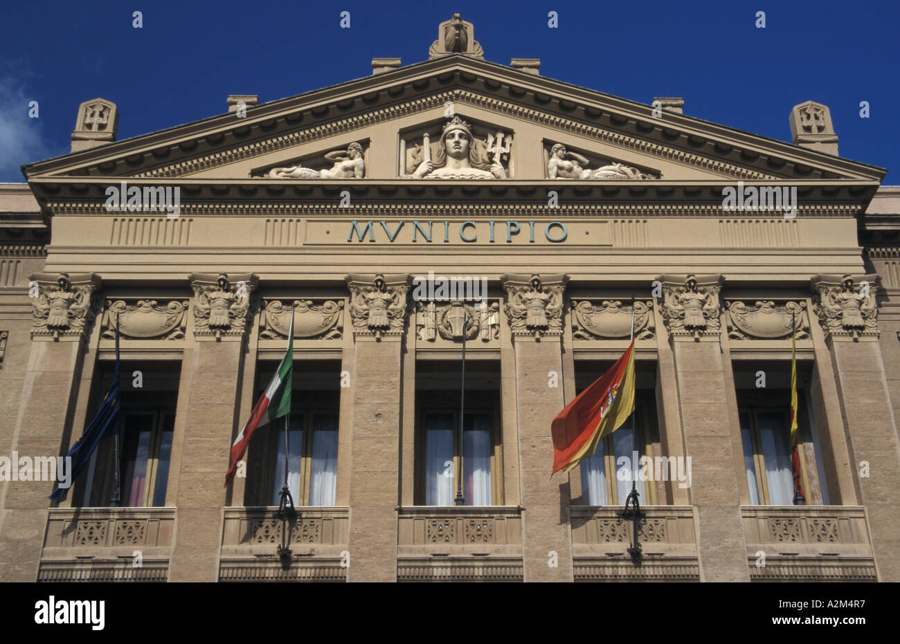 City hall messina sicily italy hi-res stock photography and images - Alamy