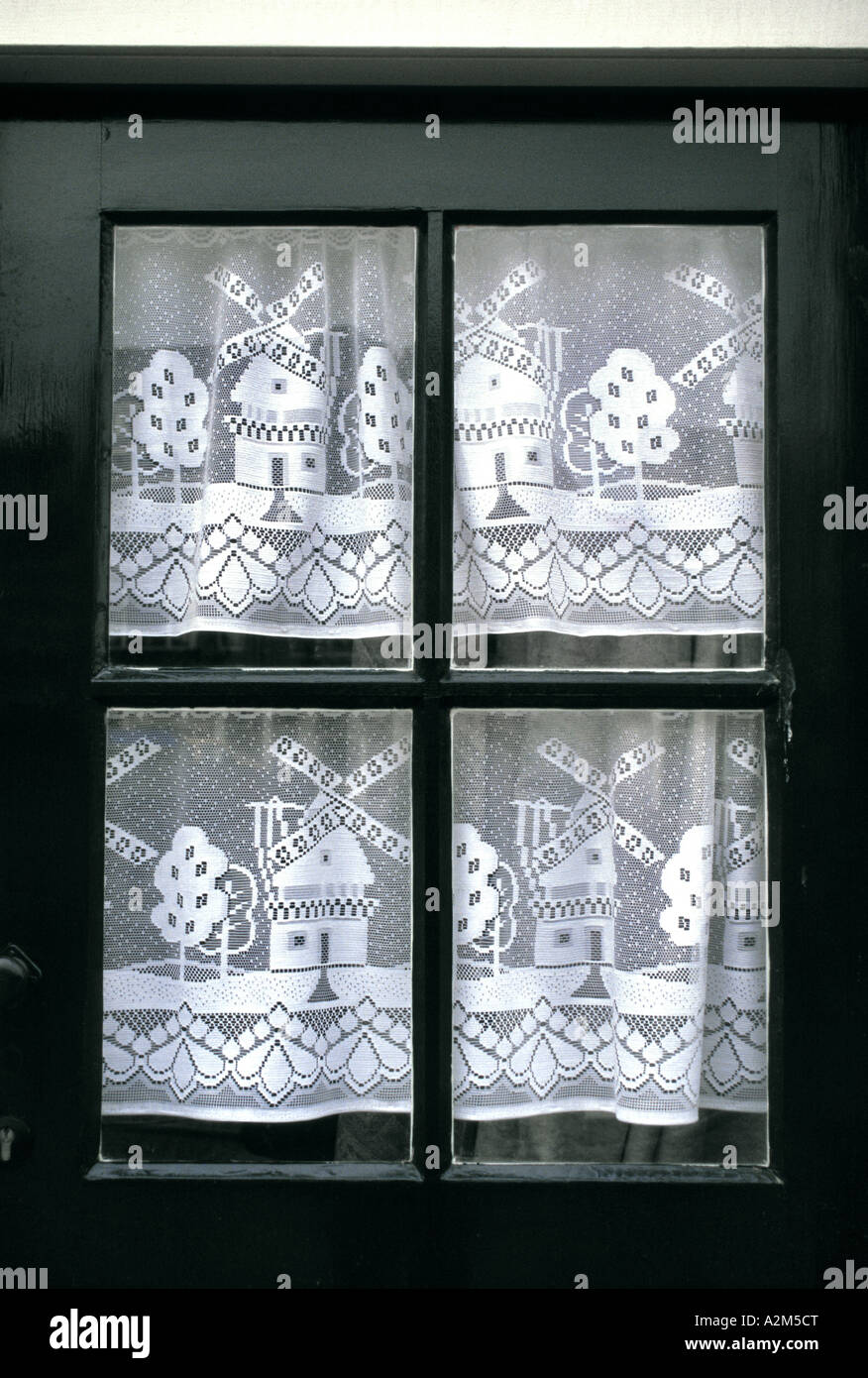 Holland lace curtains hi-res stock photography and images - Alamy