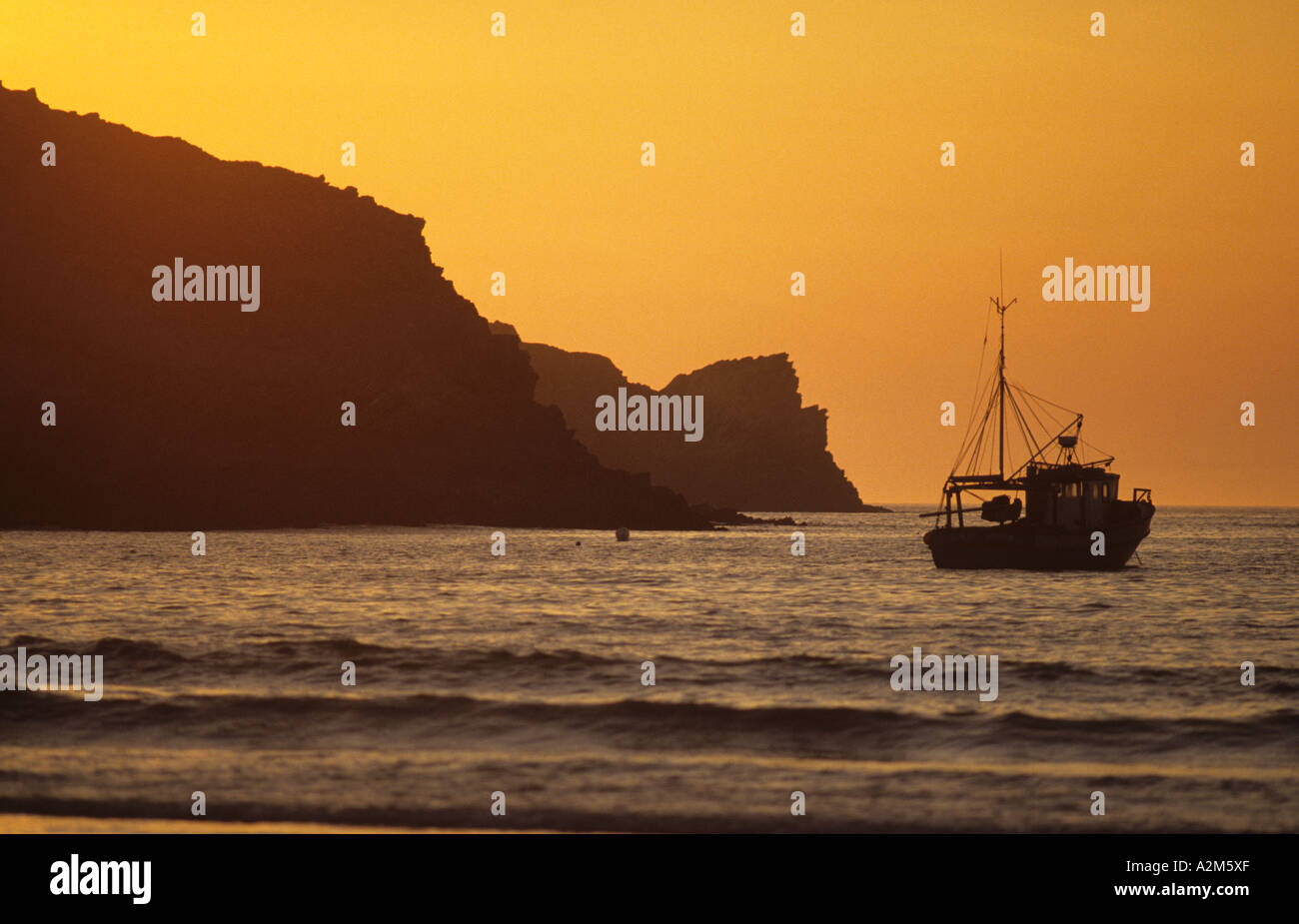 Anchored sea ocean cornwall coast hi-res stock photography and images ...