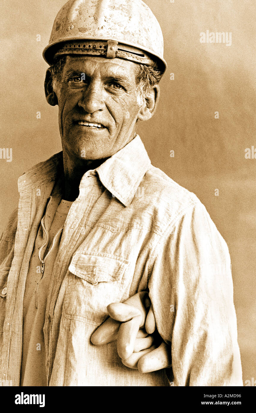 portrait of a construction worker Stock Photo - Alamy