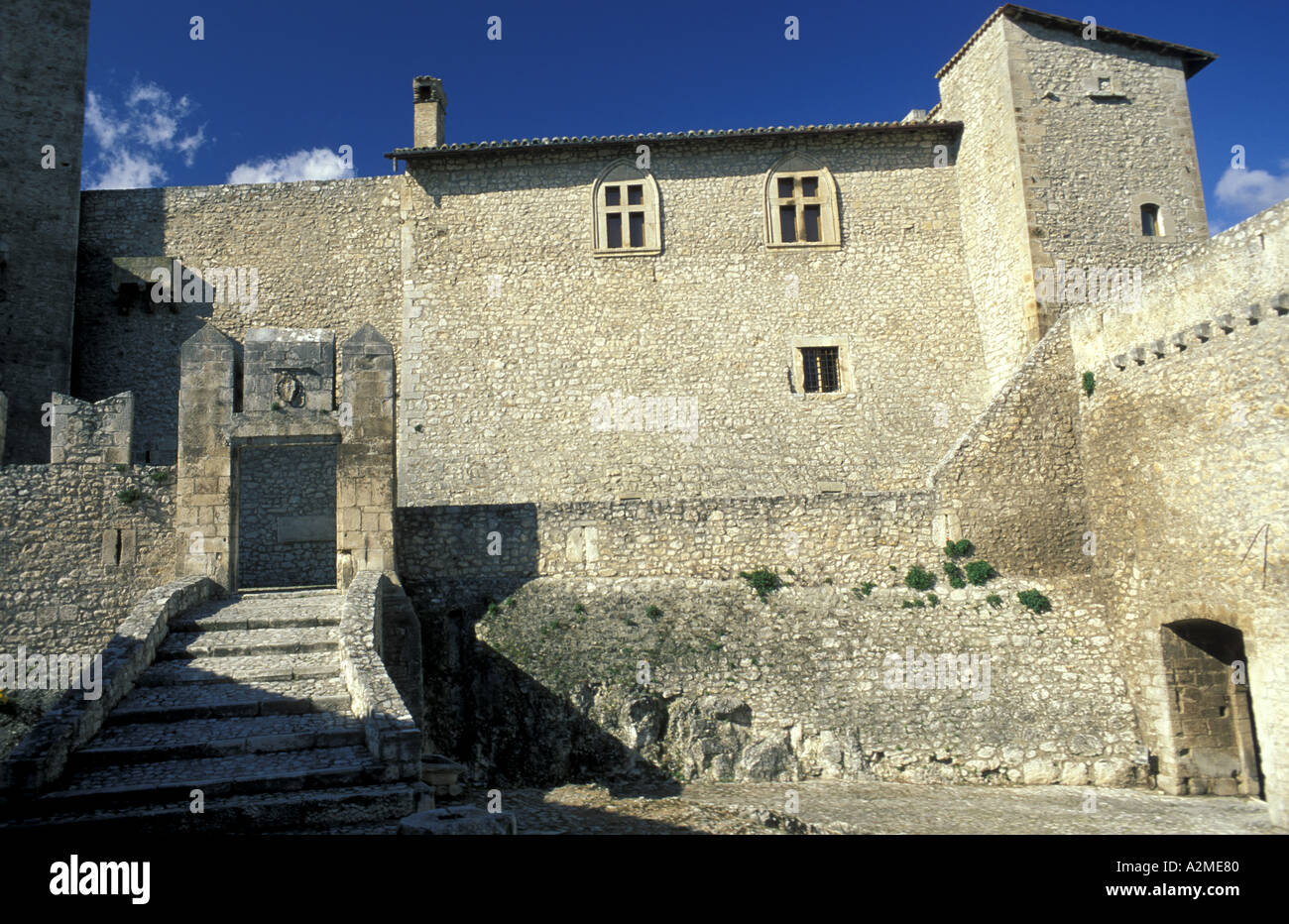 Castello di Capestrano Stock Photo - Alamy