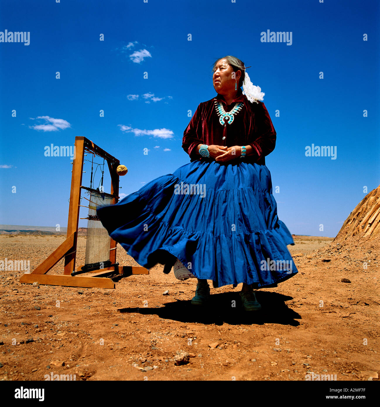 Weaver navajo hi-res stock photography and images - Alamy