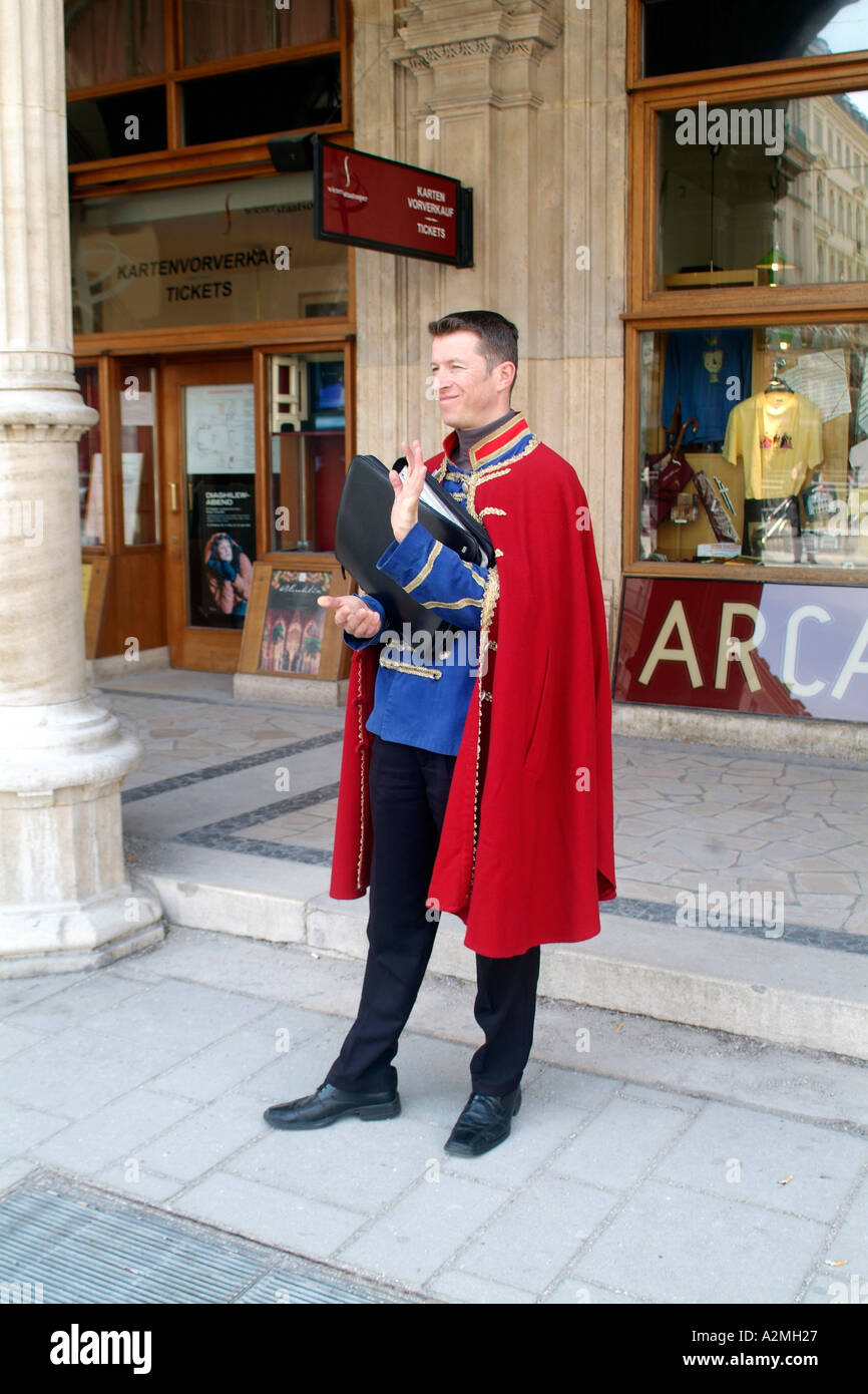 Ticket tout hi-res stock photography and images - Alamy