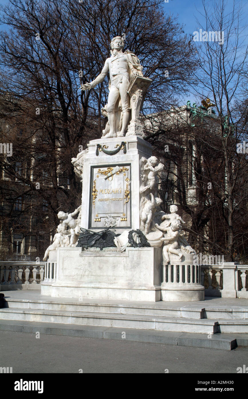 Mozarts statue burggarten vienna hi-res stock photography and images ...