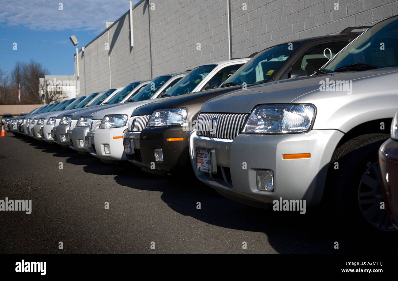 New cars on display at a car dealership Stock Photo - Alamy