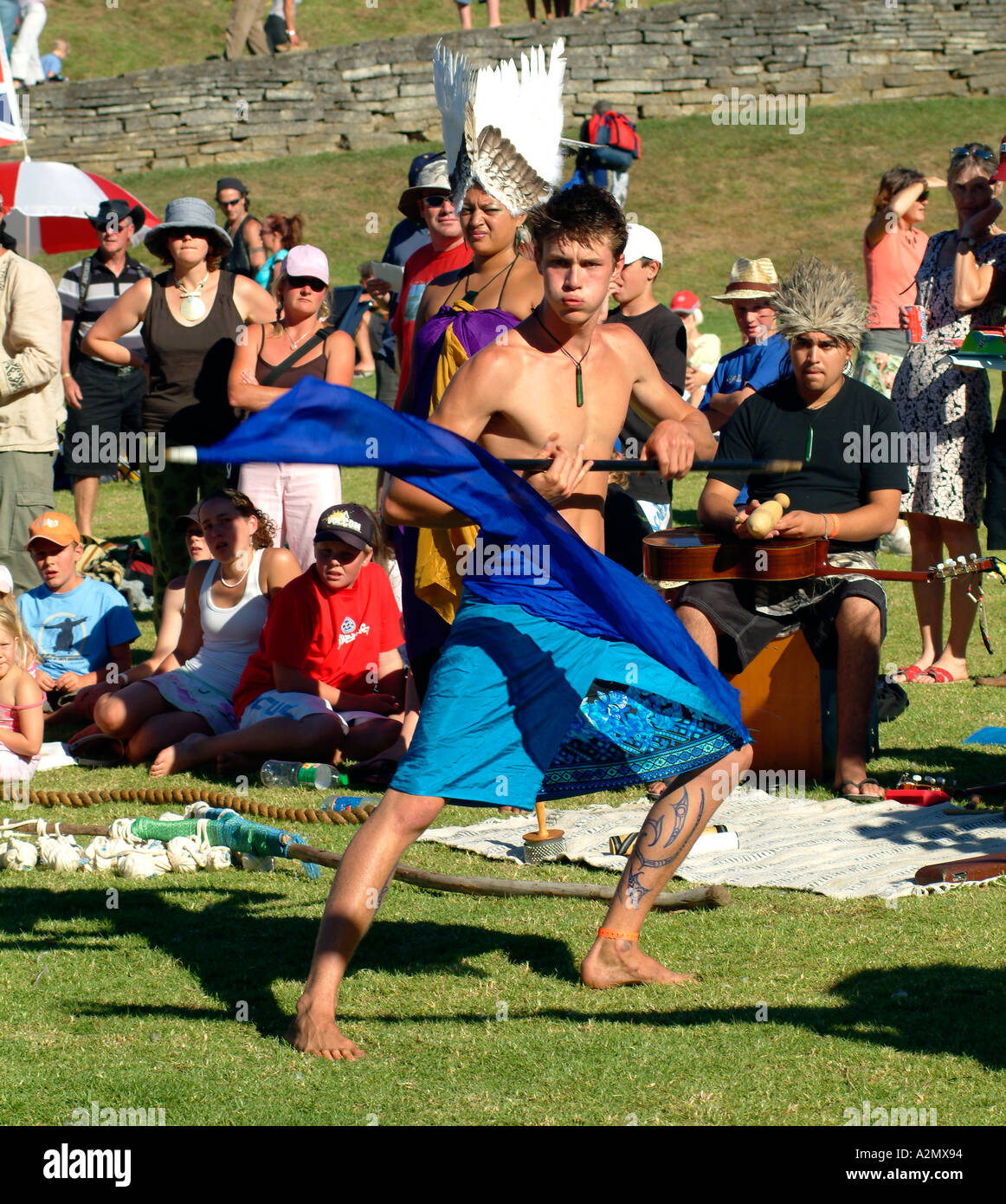 Maori people smiling hi-res stock photography and images - Alamy