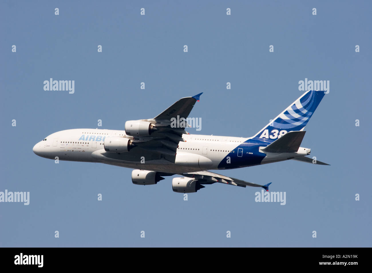 Airbus Industrie Airbus A380 double deck super jumbo civil airliner ...