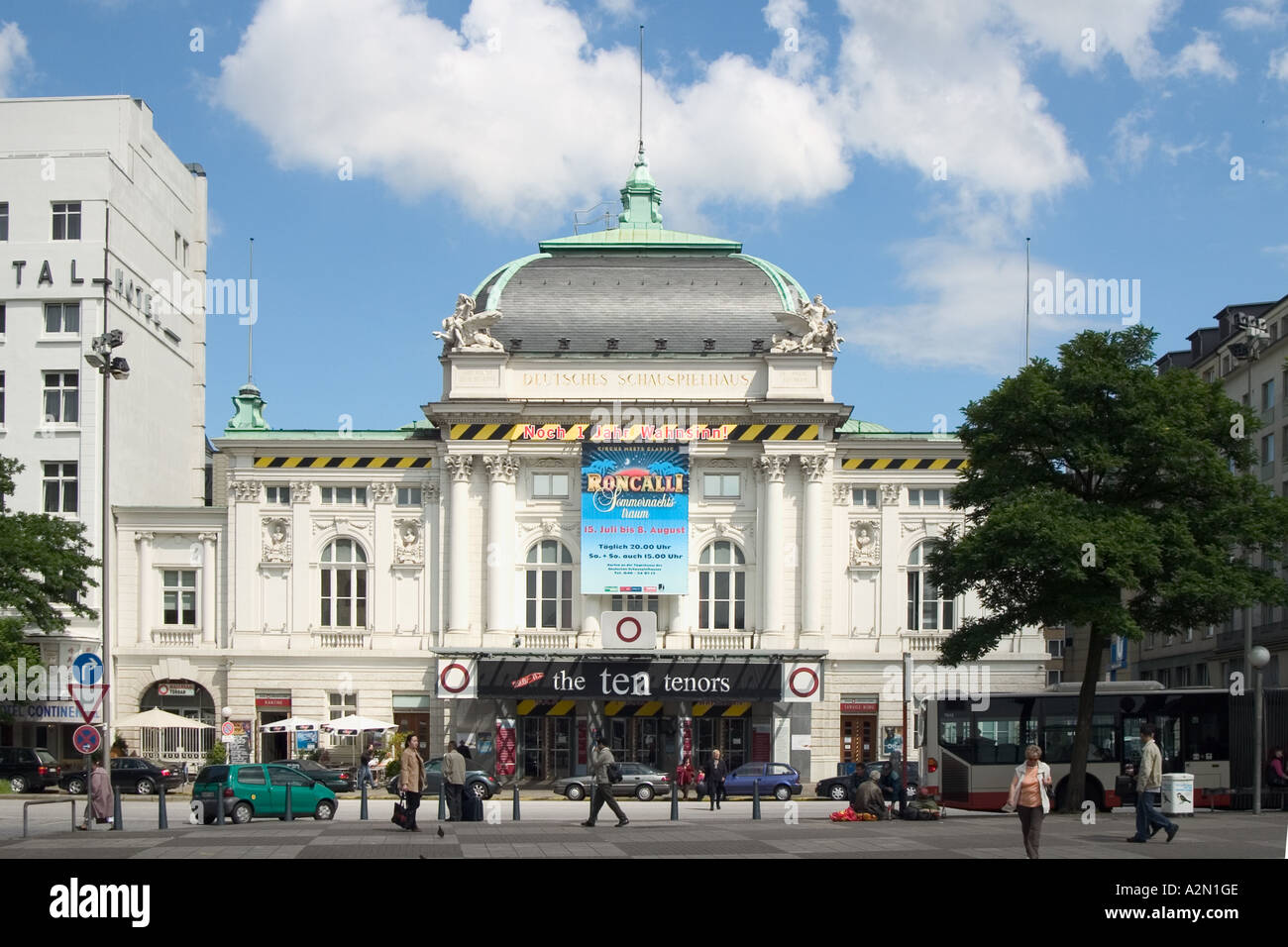 Classical music venues hi-res stock photography and images - Alamy