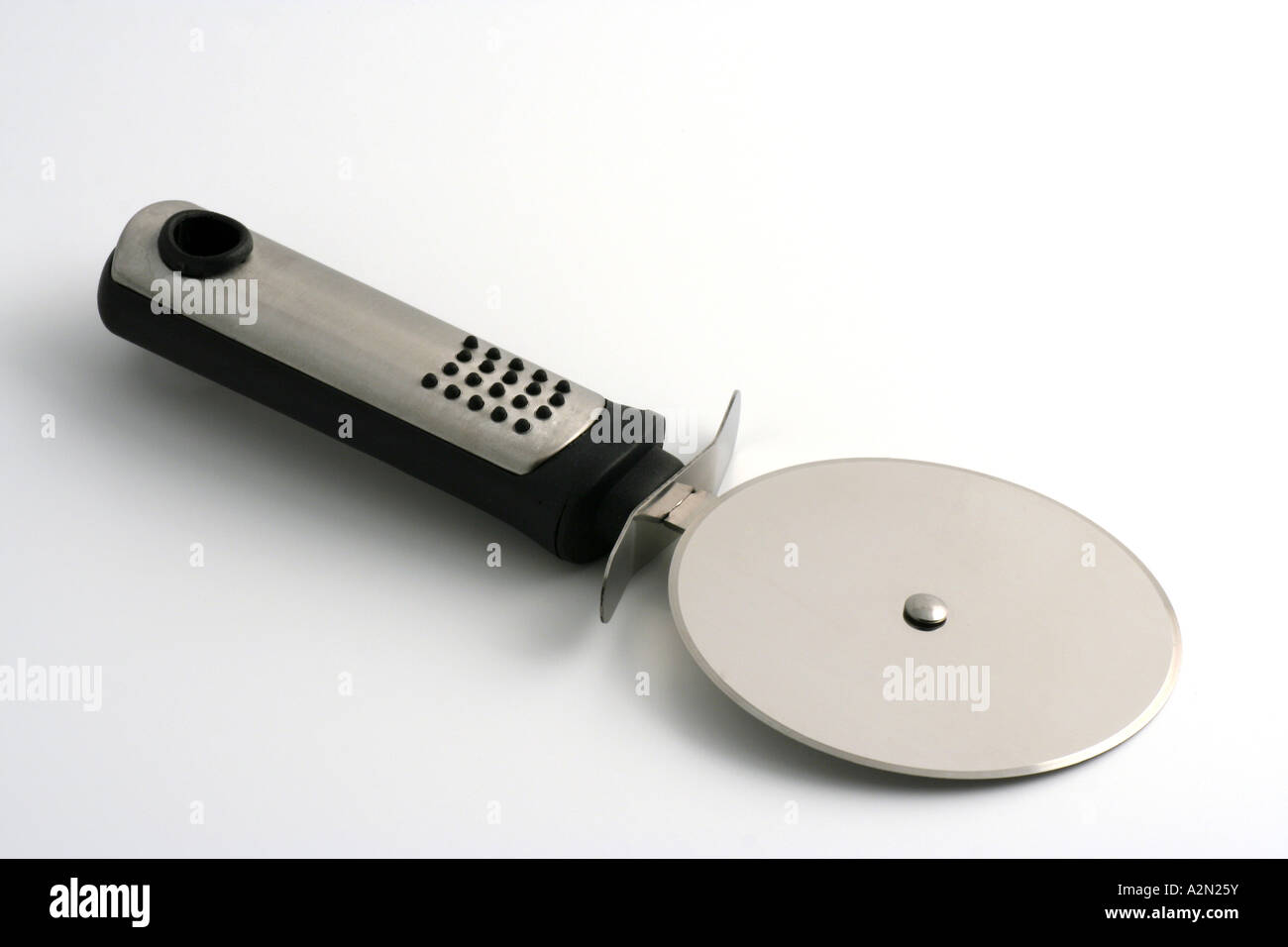 Circular pizza cutter hi-res stock photography and images - Alamy