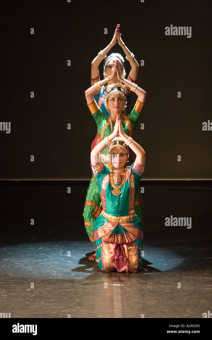Indian Dancers. Prague, Czech Republic, Europe Stock Photo - Alamy
