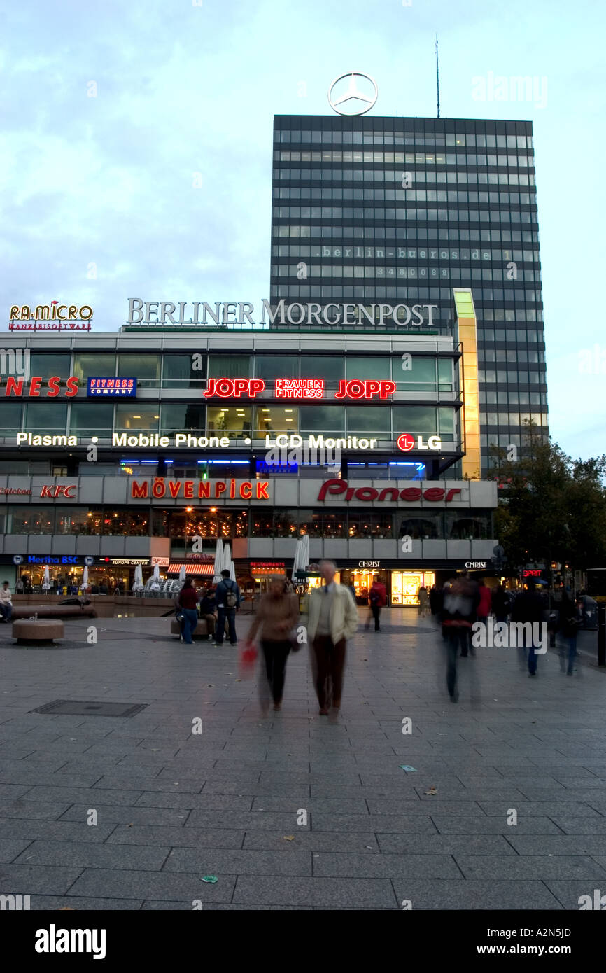 Daimler chrysler building hi-res stock photography and images - Alamy