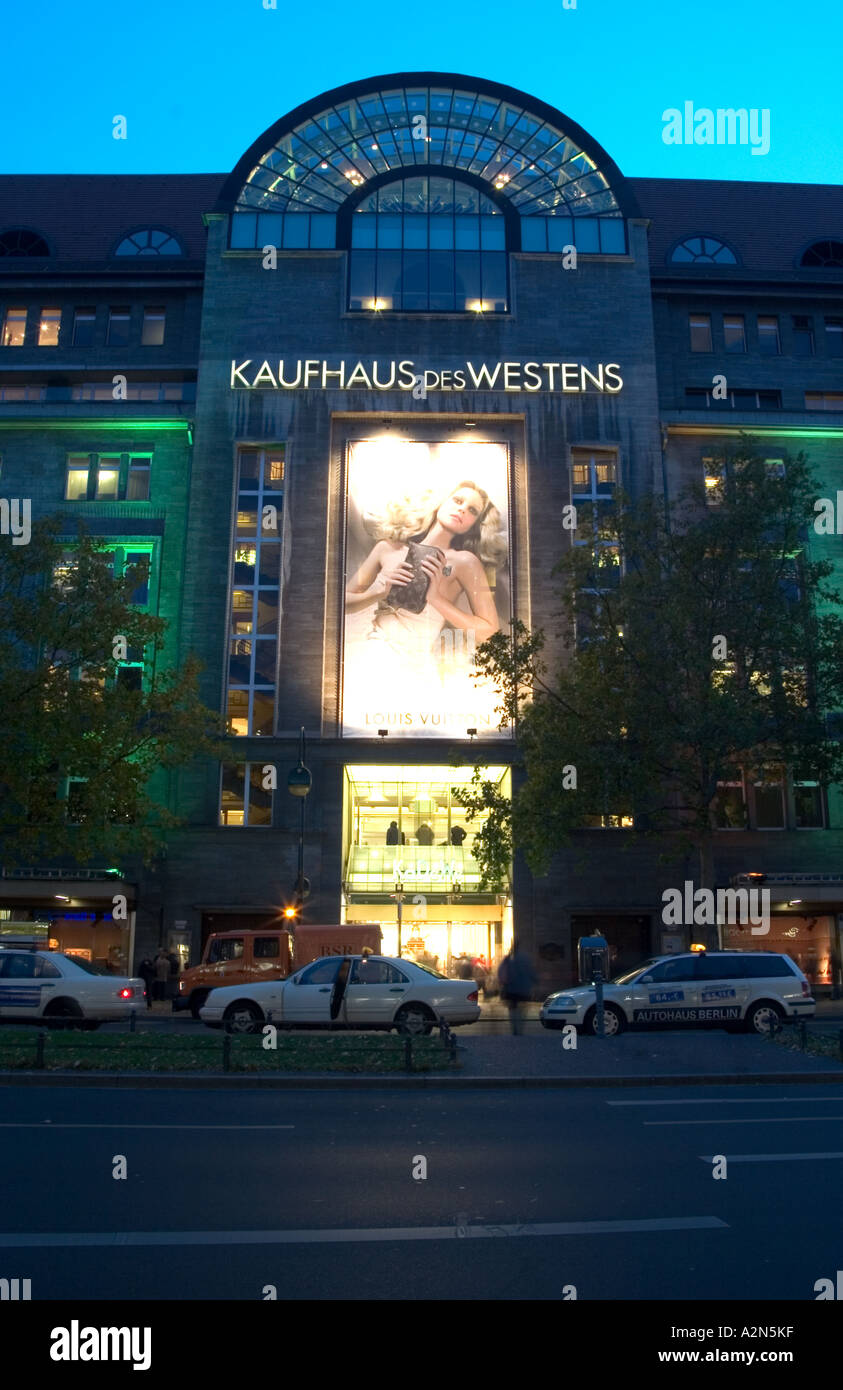 Kadewe department stores hi-res stock photography and images - Alamy